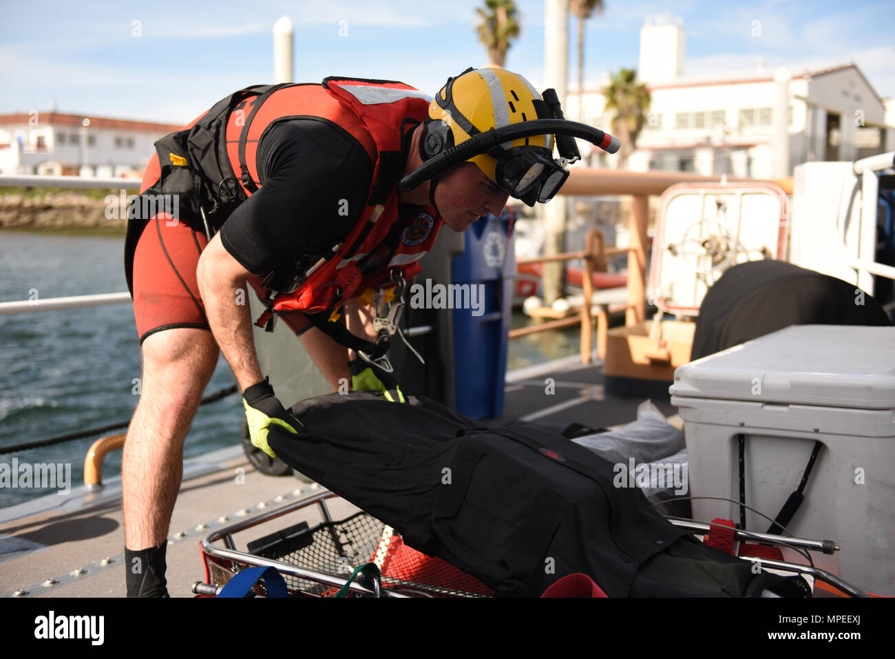 Petty Officer 2nd Class Lyman Dickinson, an aviation survival ...