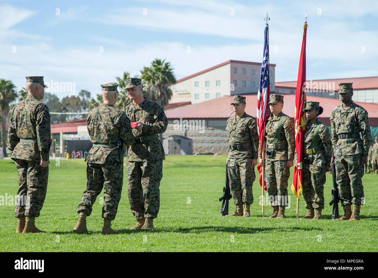 Sgt maj michael r saucedo hi-res stock photography and images - Alamy