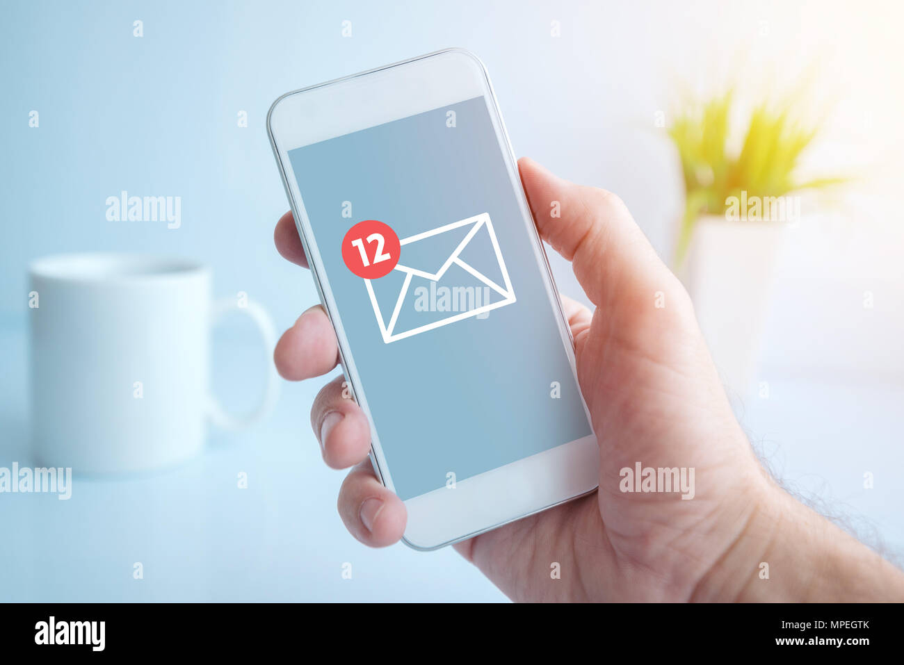 Text chat messages in hi-res stock photography and images - Alamy