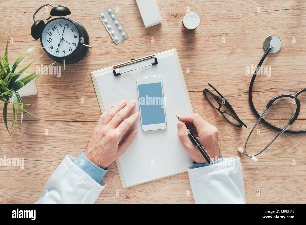 Medical history examination hi-res stock photography and images - Alamy