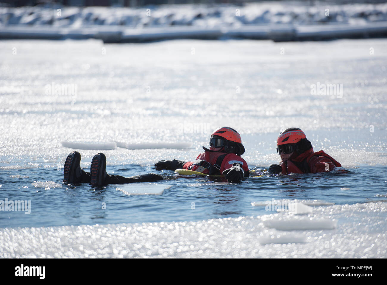 Coast guard ice rescue team hi-res stock photography and images - Alamy