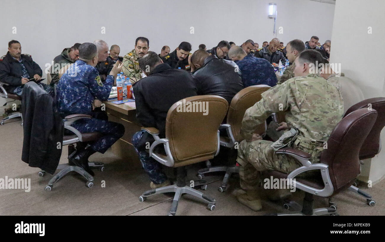 U.S. Army, Marines and Iraqi federal police conduct an operational ...