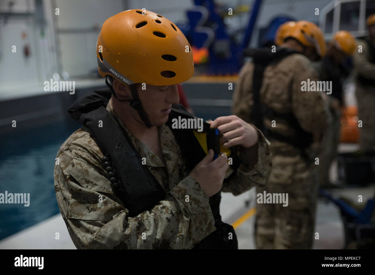 Inflation valve hi-res stock photography and images - Alamy