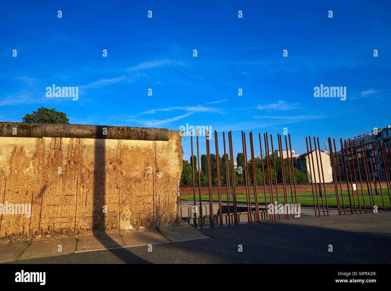 Berlin Wall memorial in Germany Berliner Mauer Stock Photo - Alamy