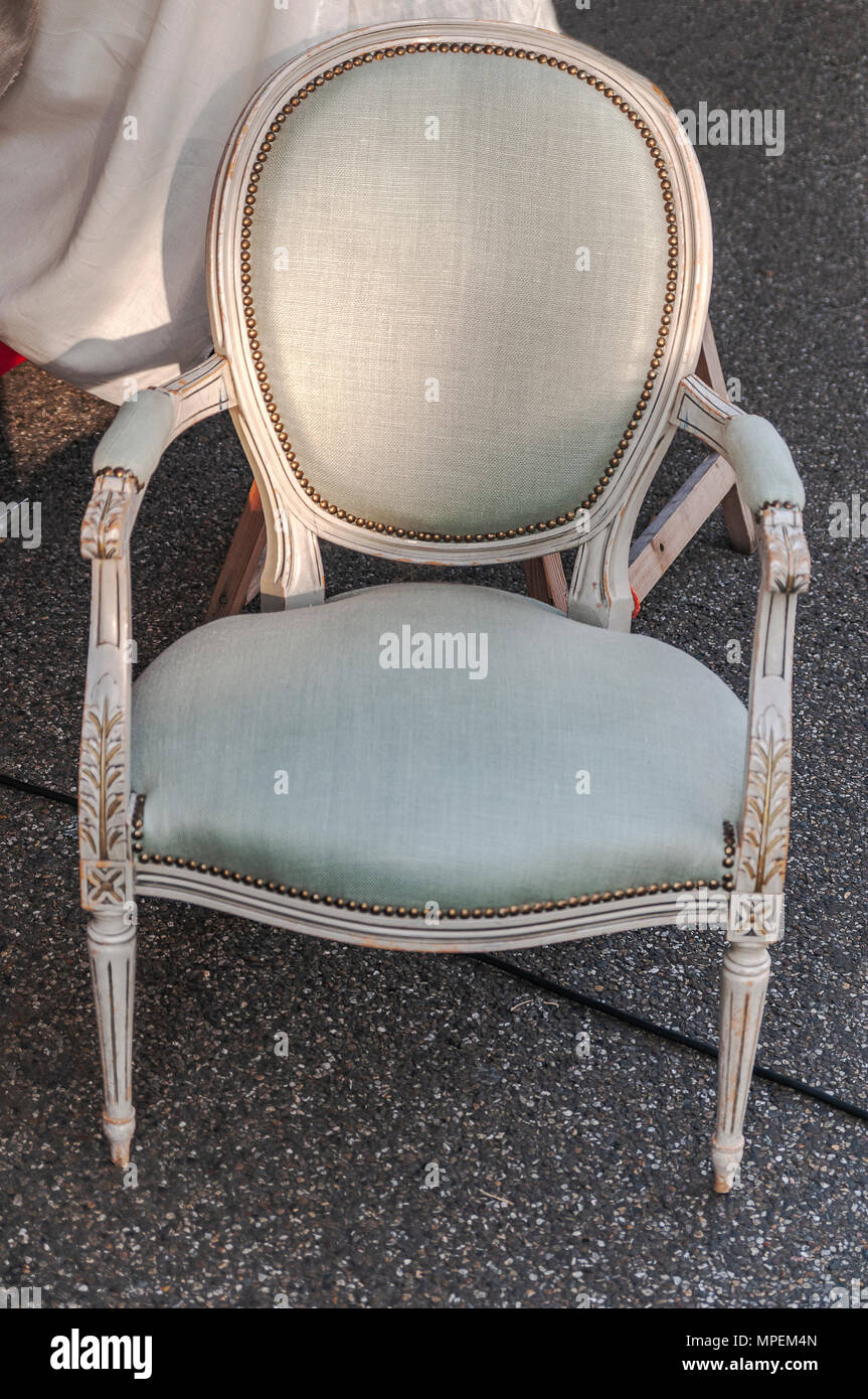 Church street market chair hi-res stock photography and images - Alamy