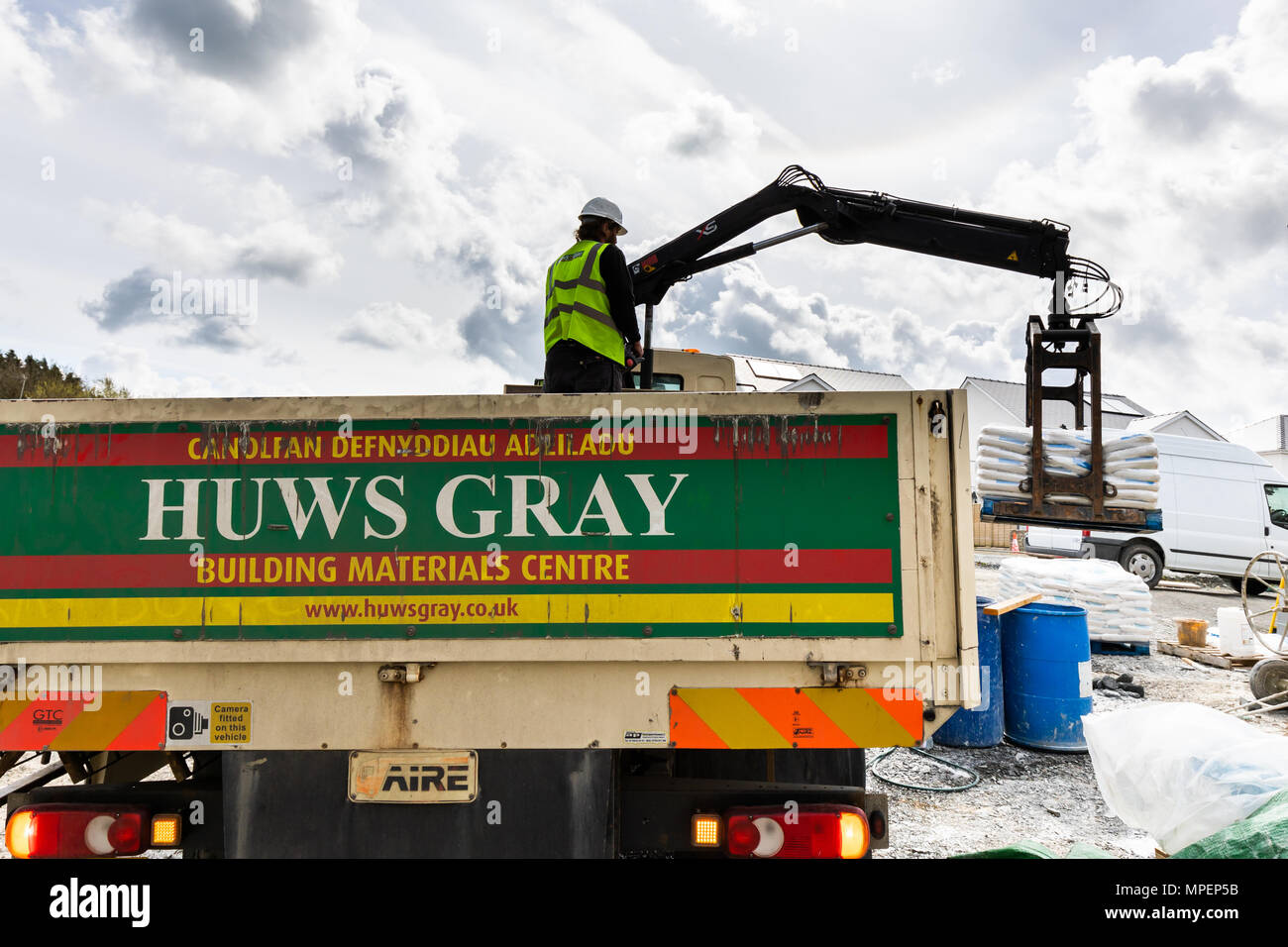 Builders merchant delivery hi-res stock photography and images - Alamy