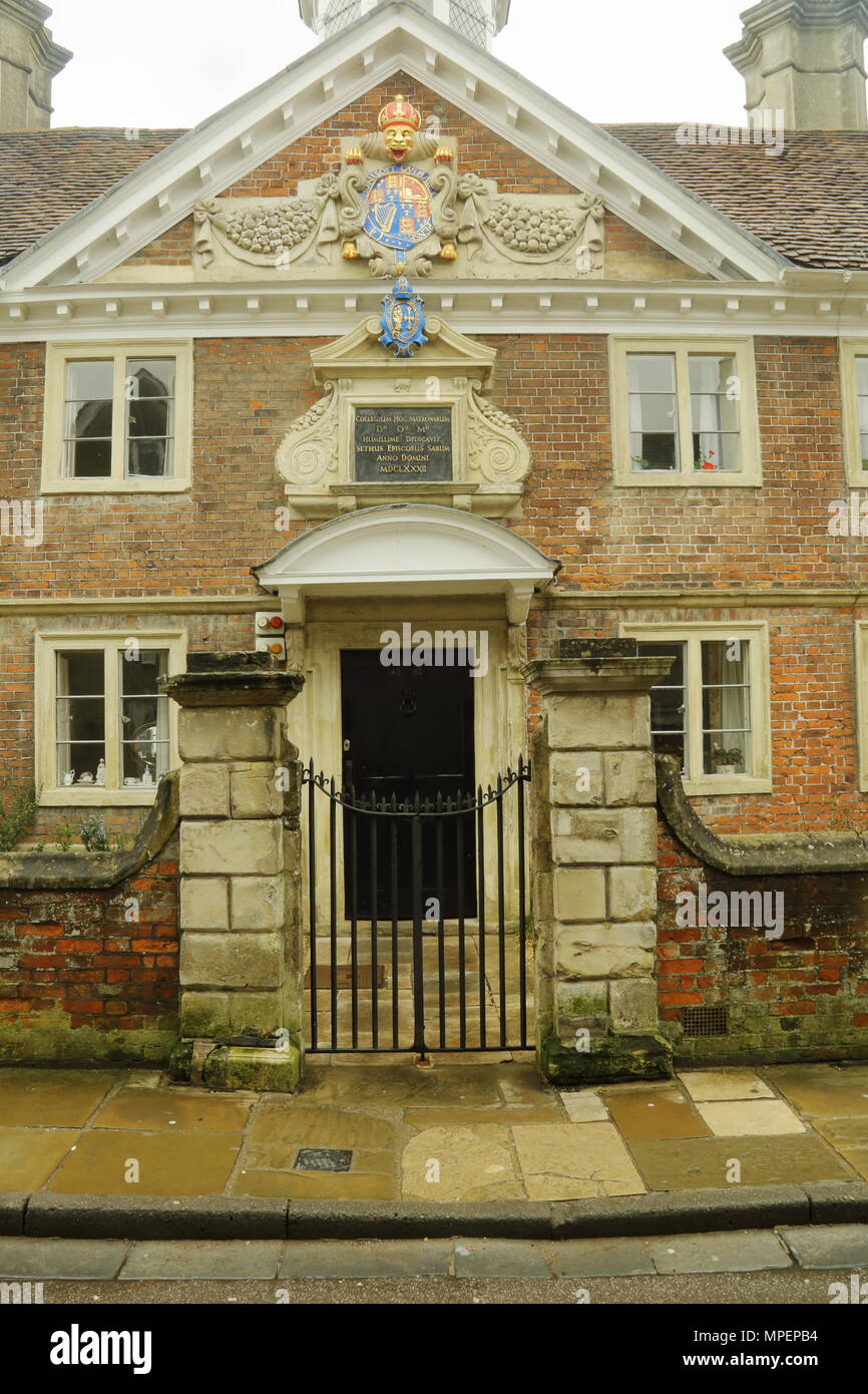 Salisbury city hall hi-res stock photography and images - Alamy