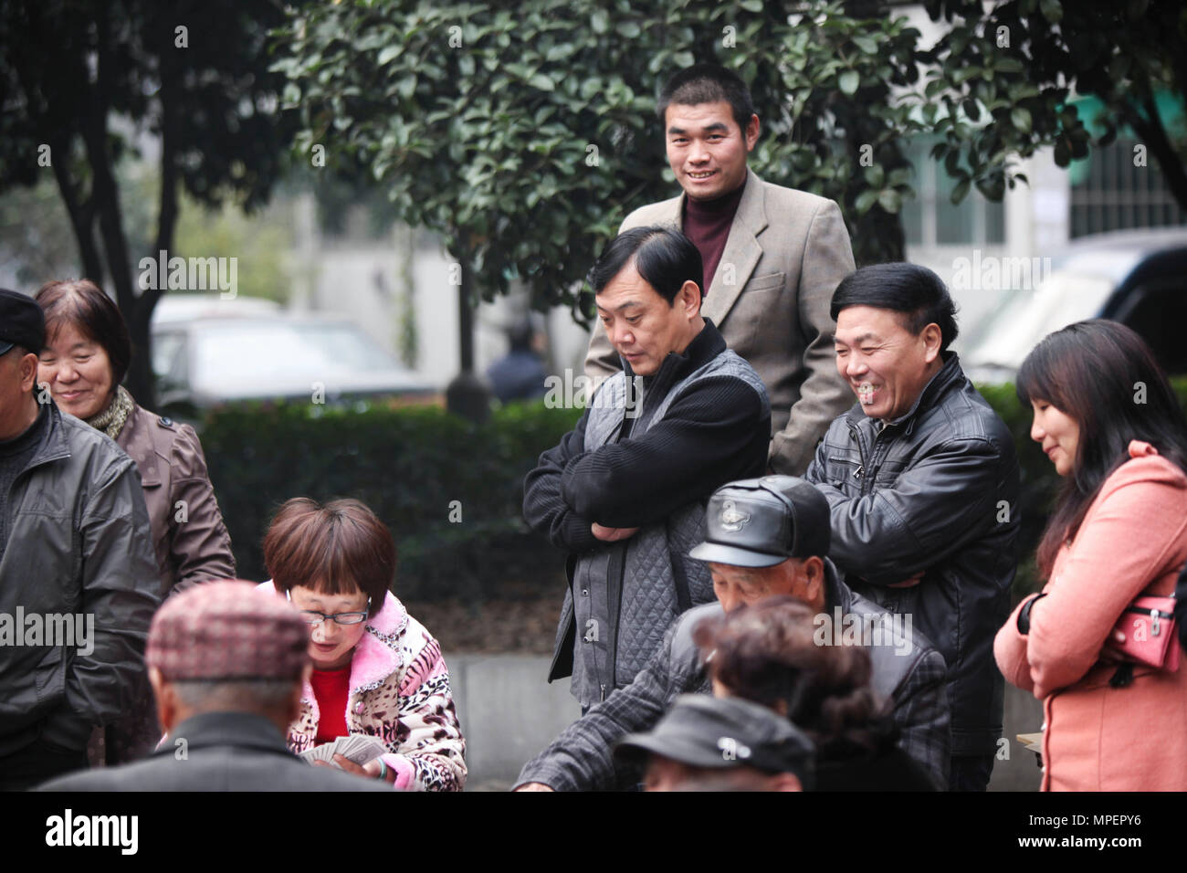 Old chinese people hi-res stock photography and images - Alamy