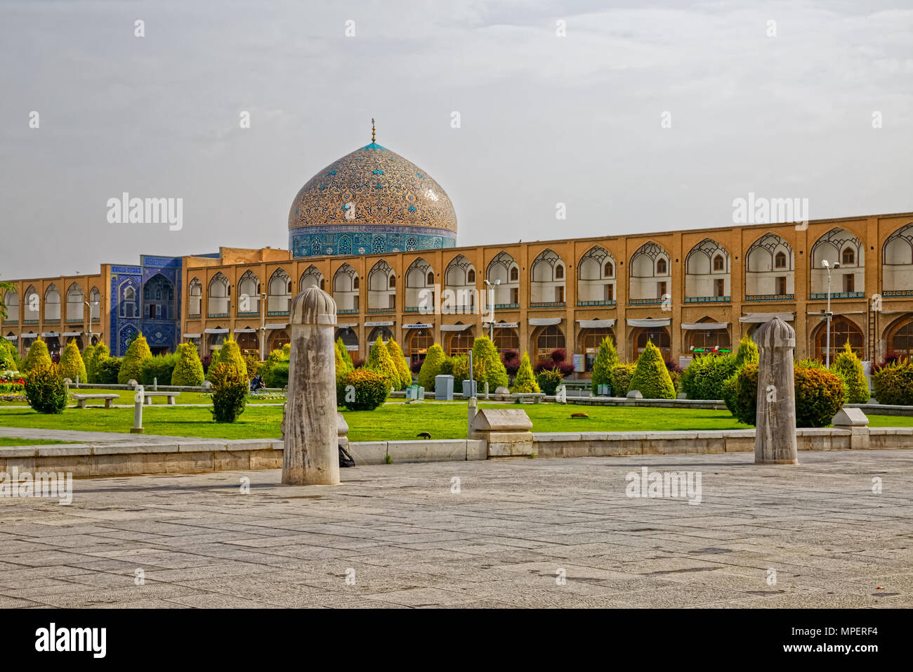 Isfahan sightseeing hi-res stock photography and images - Alamy
