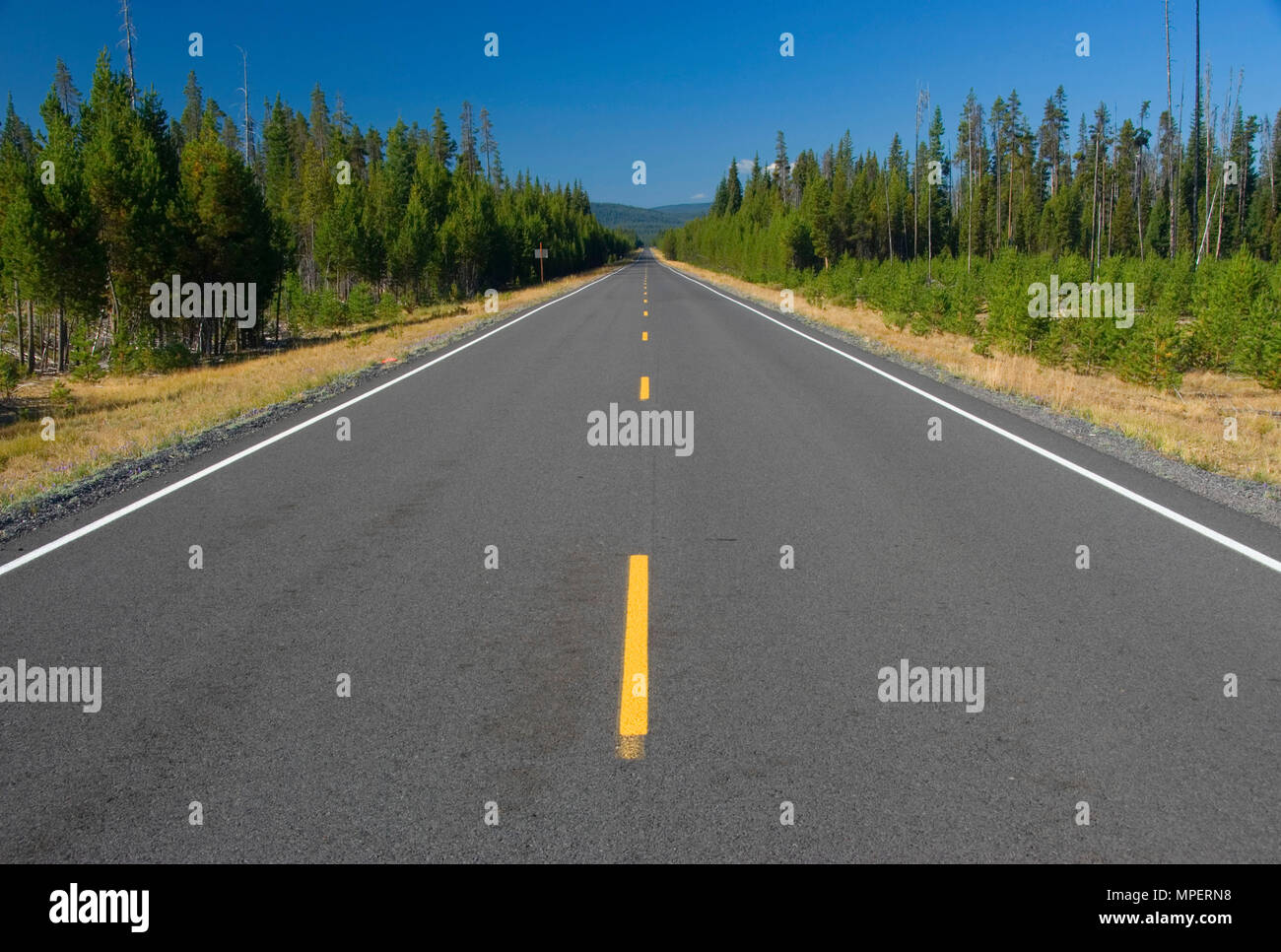 Cascade Lakes National Scenic Byway, Deschutes National Forest, Oregon ...