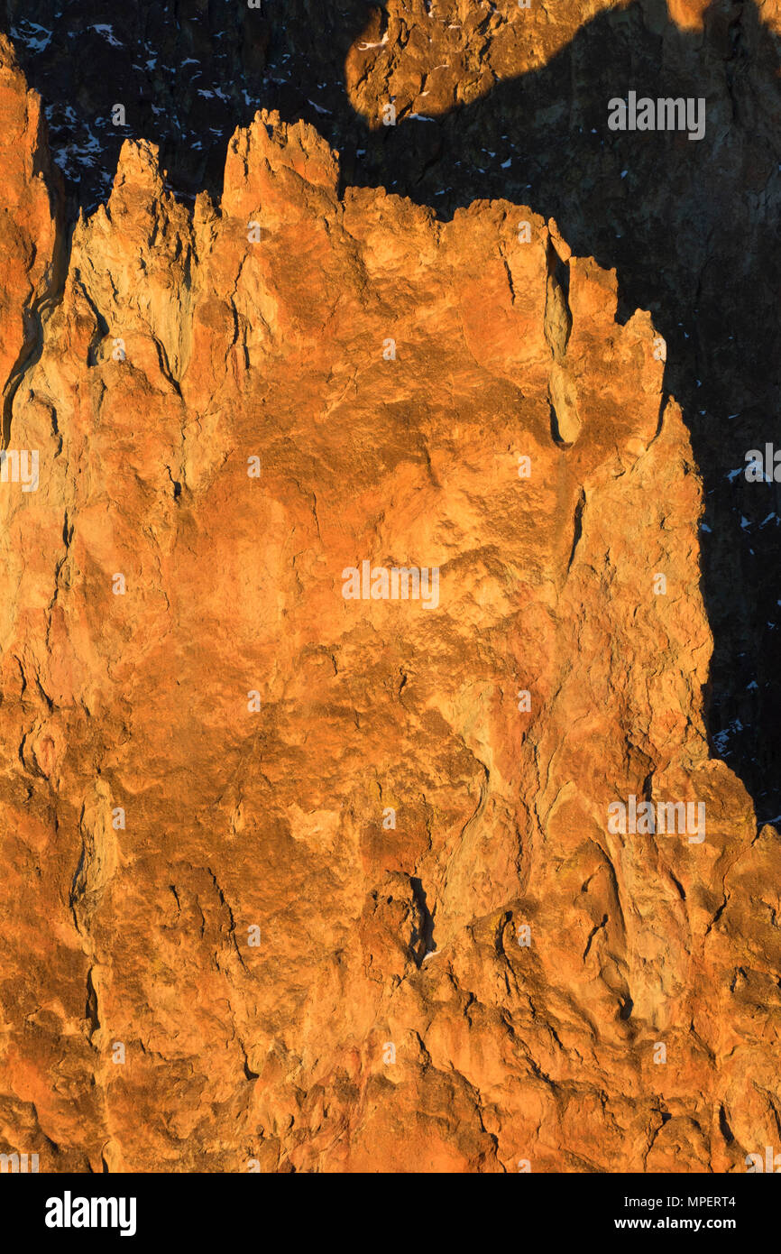 Cliffs at Smith Rocks from Rimrock Trail, Smith Rock State Park, Oregon ...