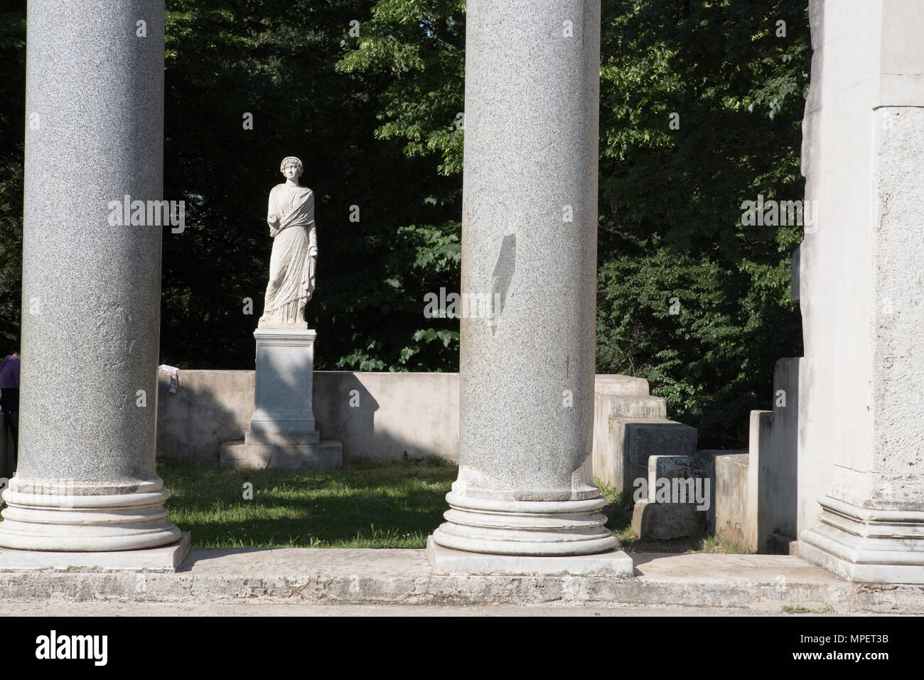 Fake temple hi-res stock photography and images - Alamy