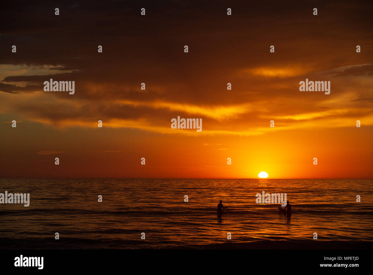 The fiery red sun hi-res stock photography and images - Alamy