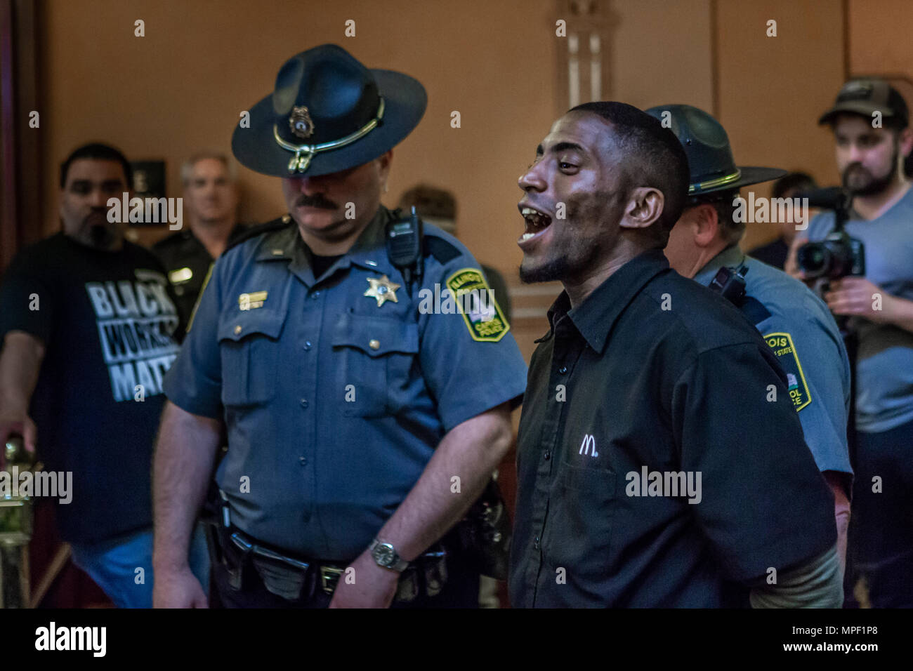 Chicago living poverty hi-res stock photography and images - Alamy