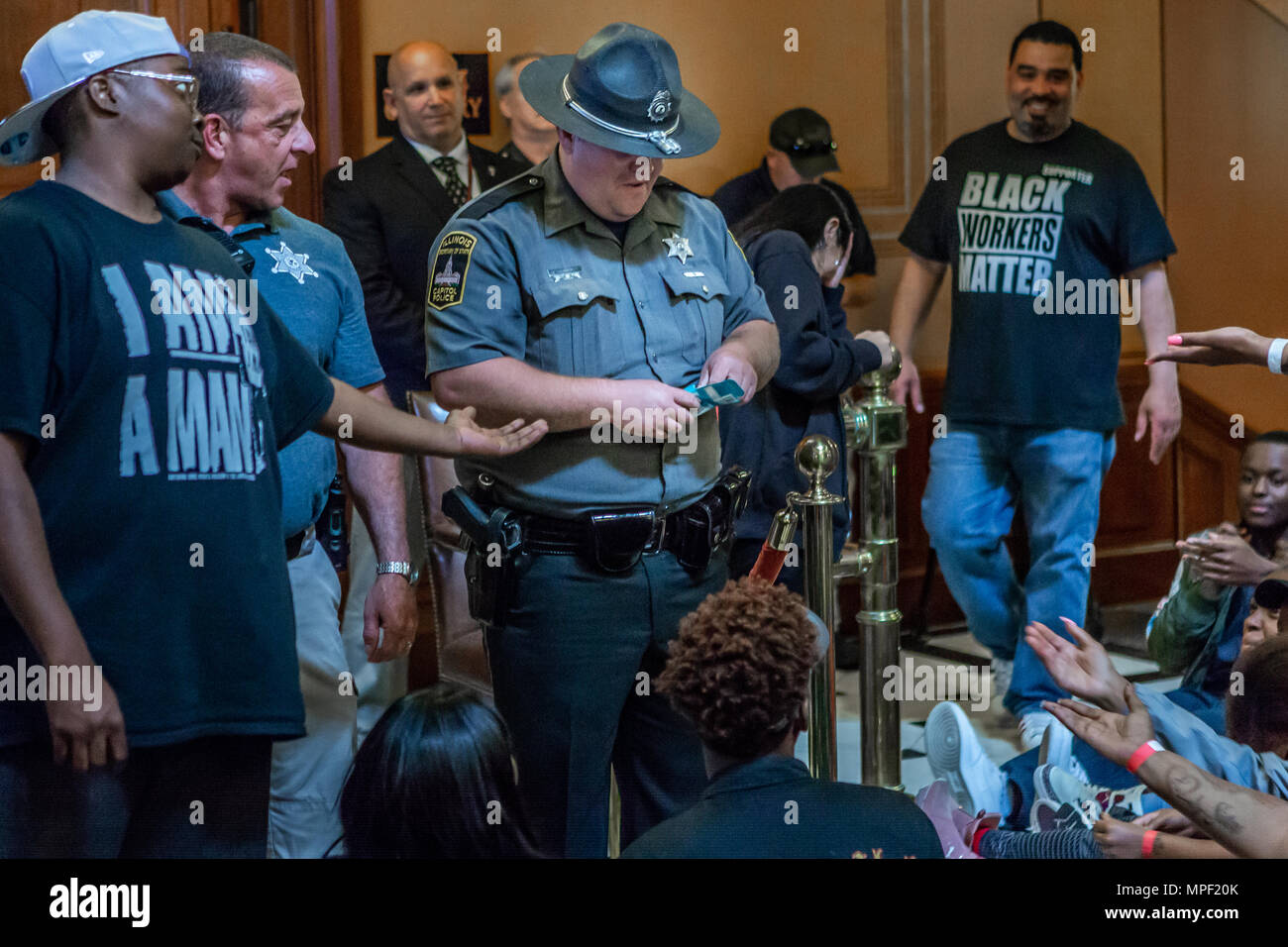 Chicago living poverty hi-res stock photography and images - Alamy