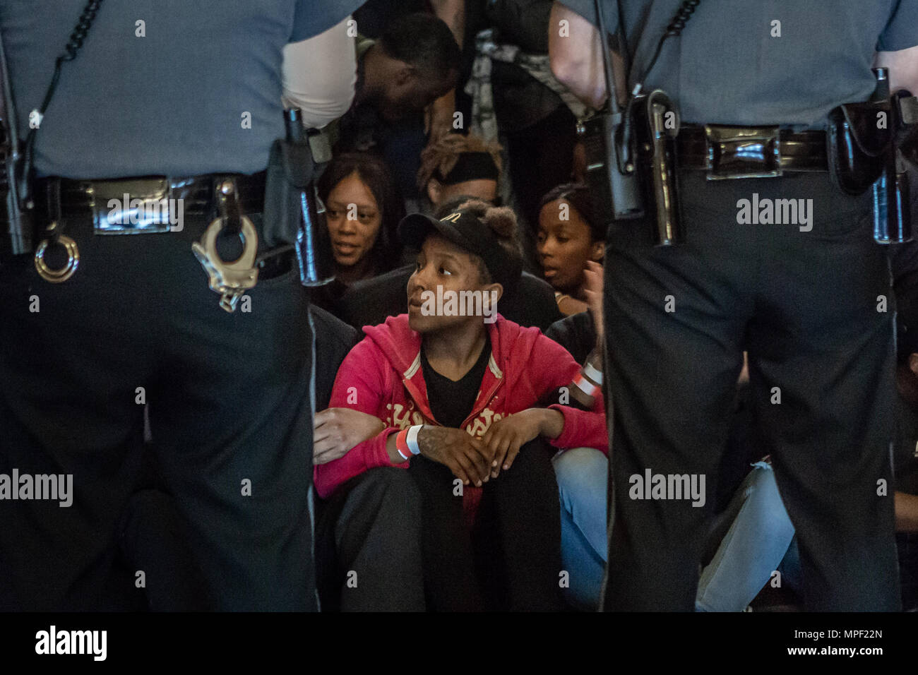 Chicago living poverty hi-res stock photography and images - Alamy