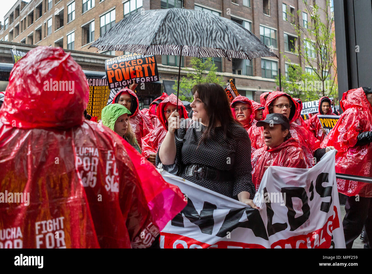 Chicago living poverty hi-res stock photography and images - Alamy