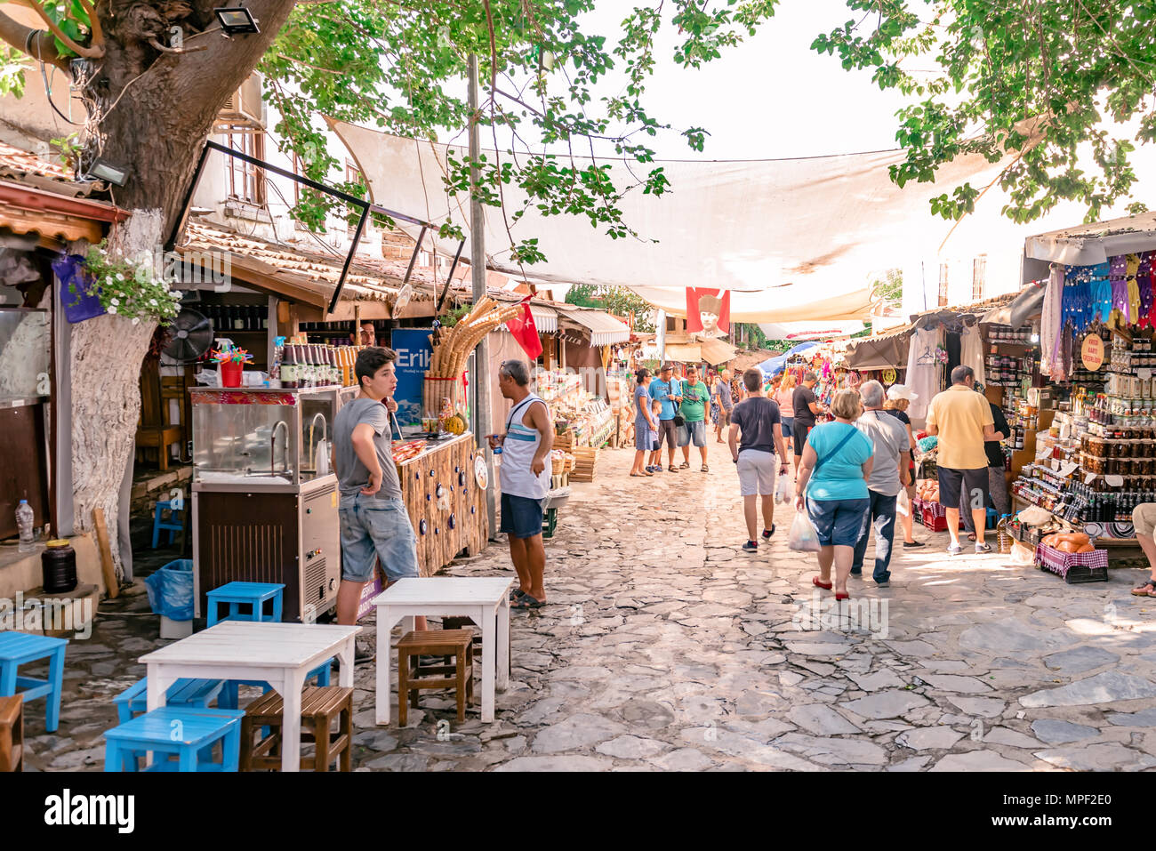 Izmir turkey shopping hi-res stock photography and images - Alamy