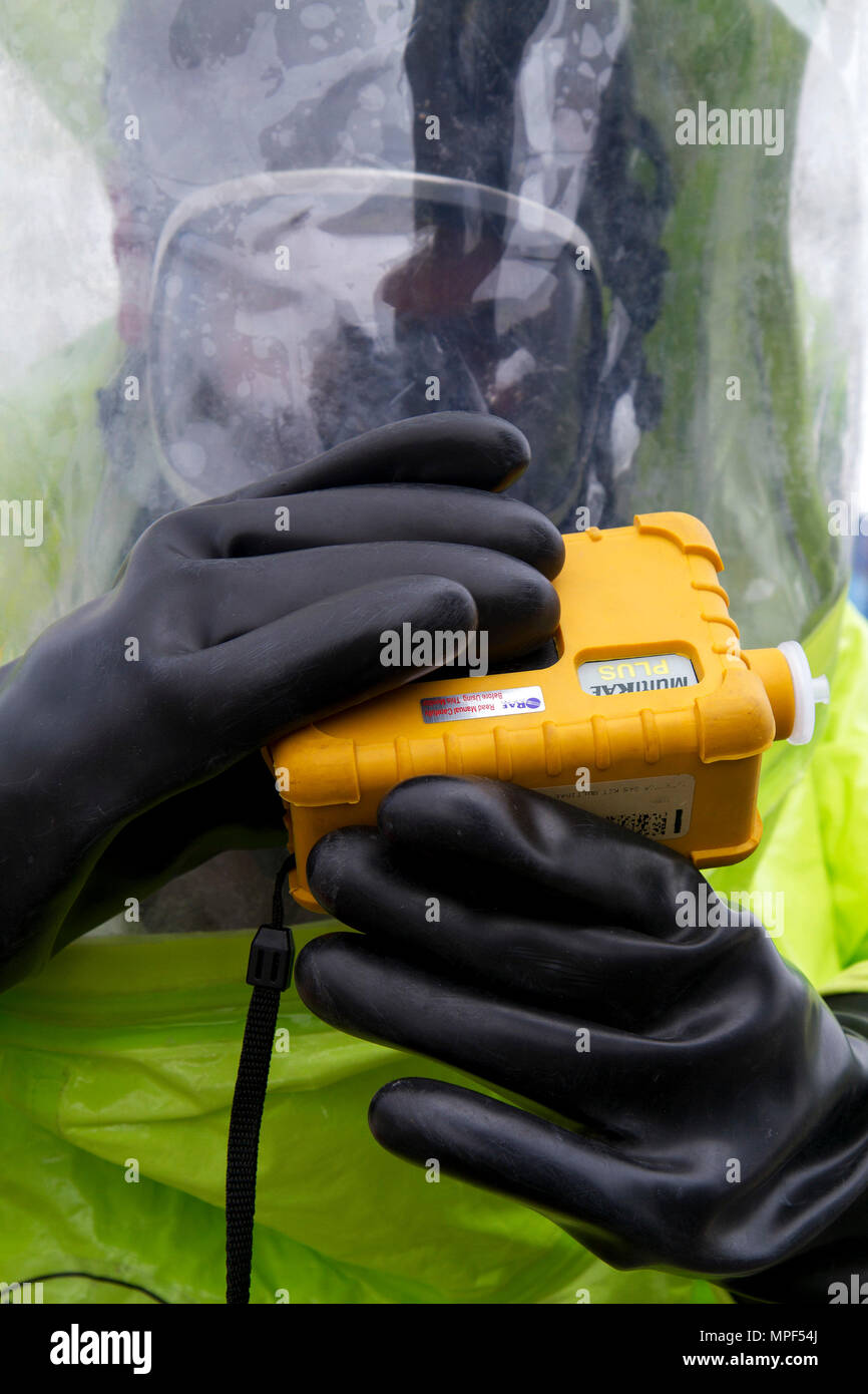 An Army Reserve Soldier uses a multiple gas monitor near suspected ...