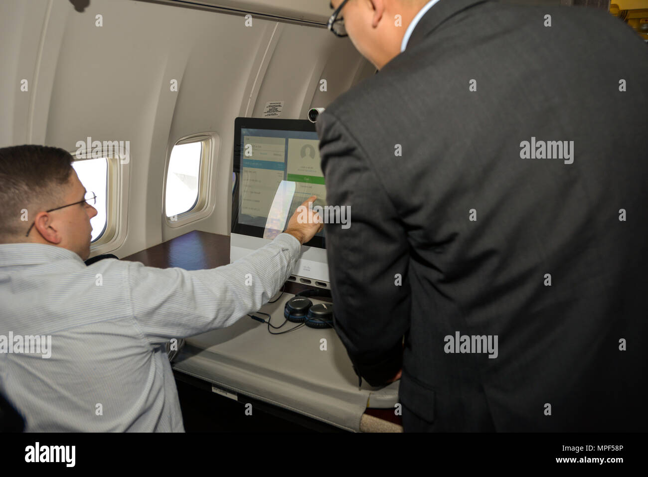 Video conferencing systems hi-res stock photography and images - Alamy