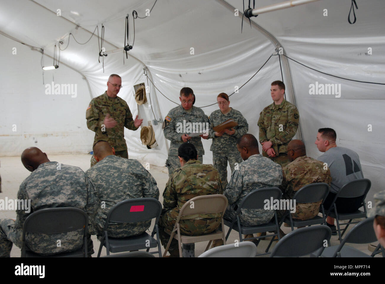 U.S. Army Reserve Soldiers with Army Reserve Medical Command’s 7227th ...