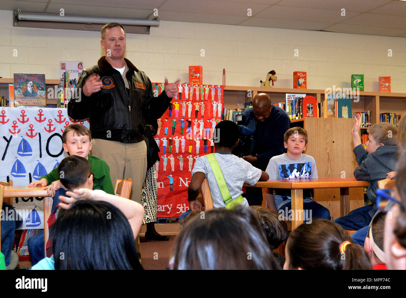 170217-N-QN302-003 (Feb. 17, 2017) Capt. Doug Beaver, Commanding ...