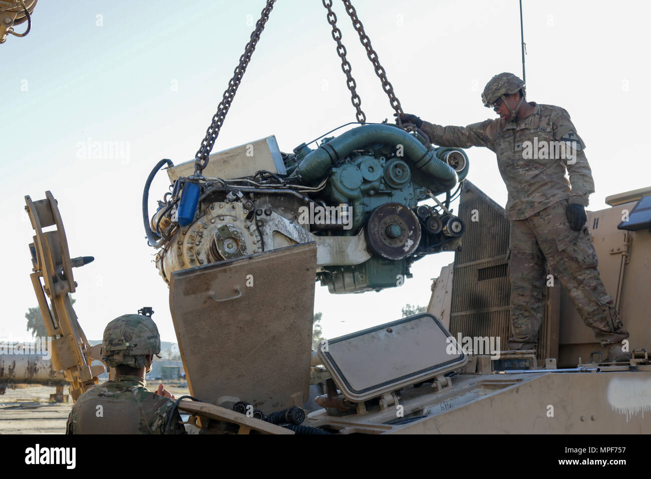 U.S. Army Soldiers assigned to 2nd Battalion, 82nd Field Artillery ...