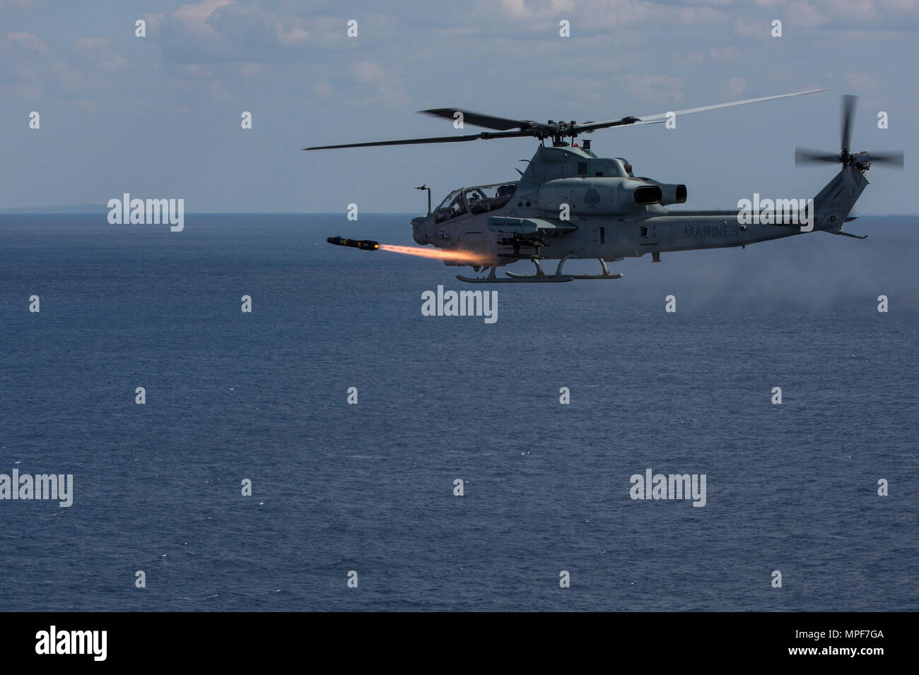 An AH-1Z Viper with Marine Light Attack Helicopter Squadron (HMLA) 267 ...