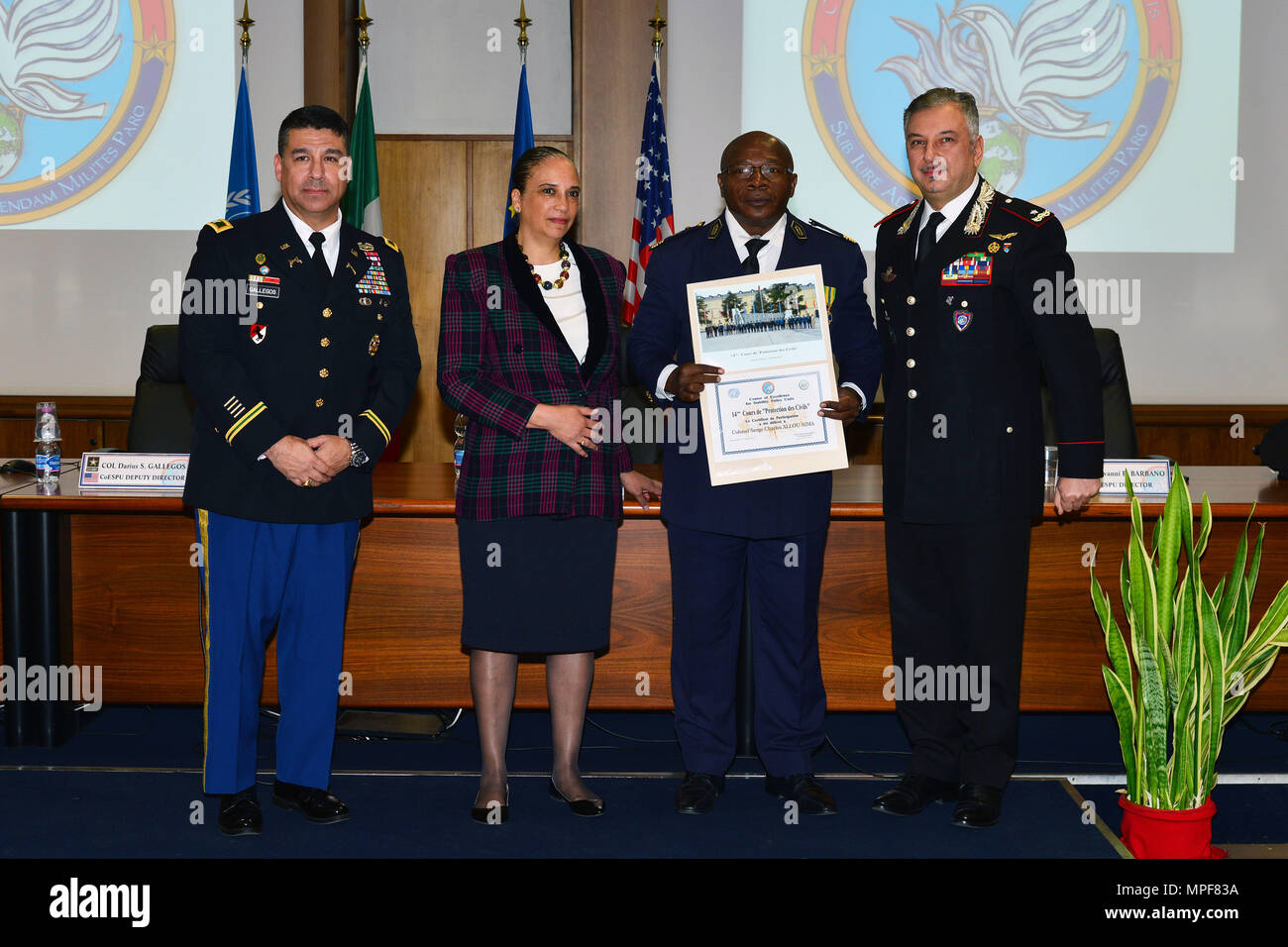 Chile gabon hi-res stock photography and images - Alamy