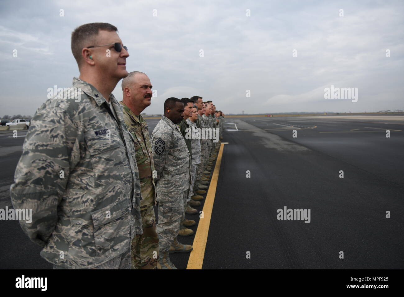 Airman of the 145th Air National Guard line up to pay respect to Air ...