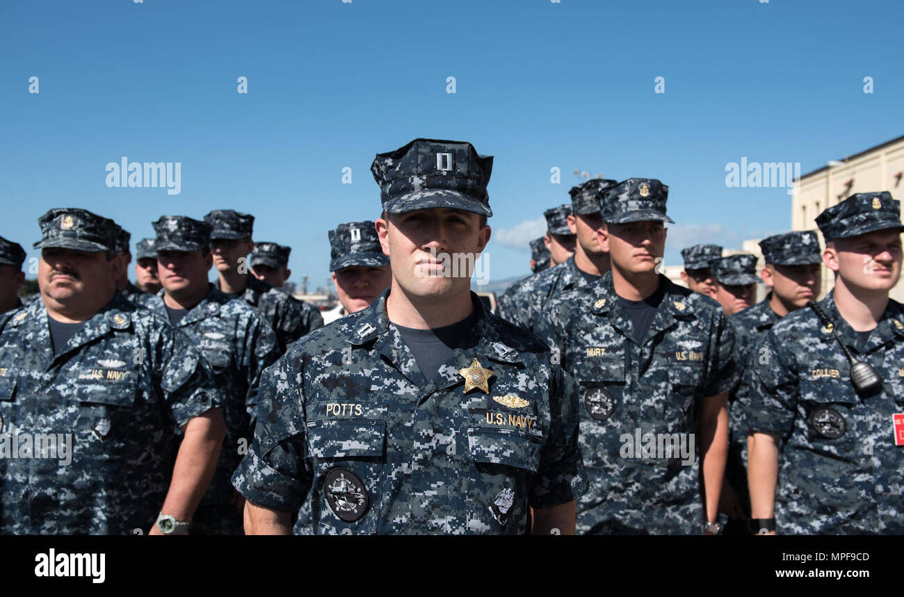 Submarine crew quarters hi-res stock photography and images - Alamy