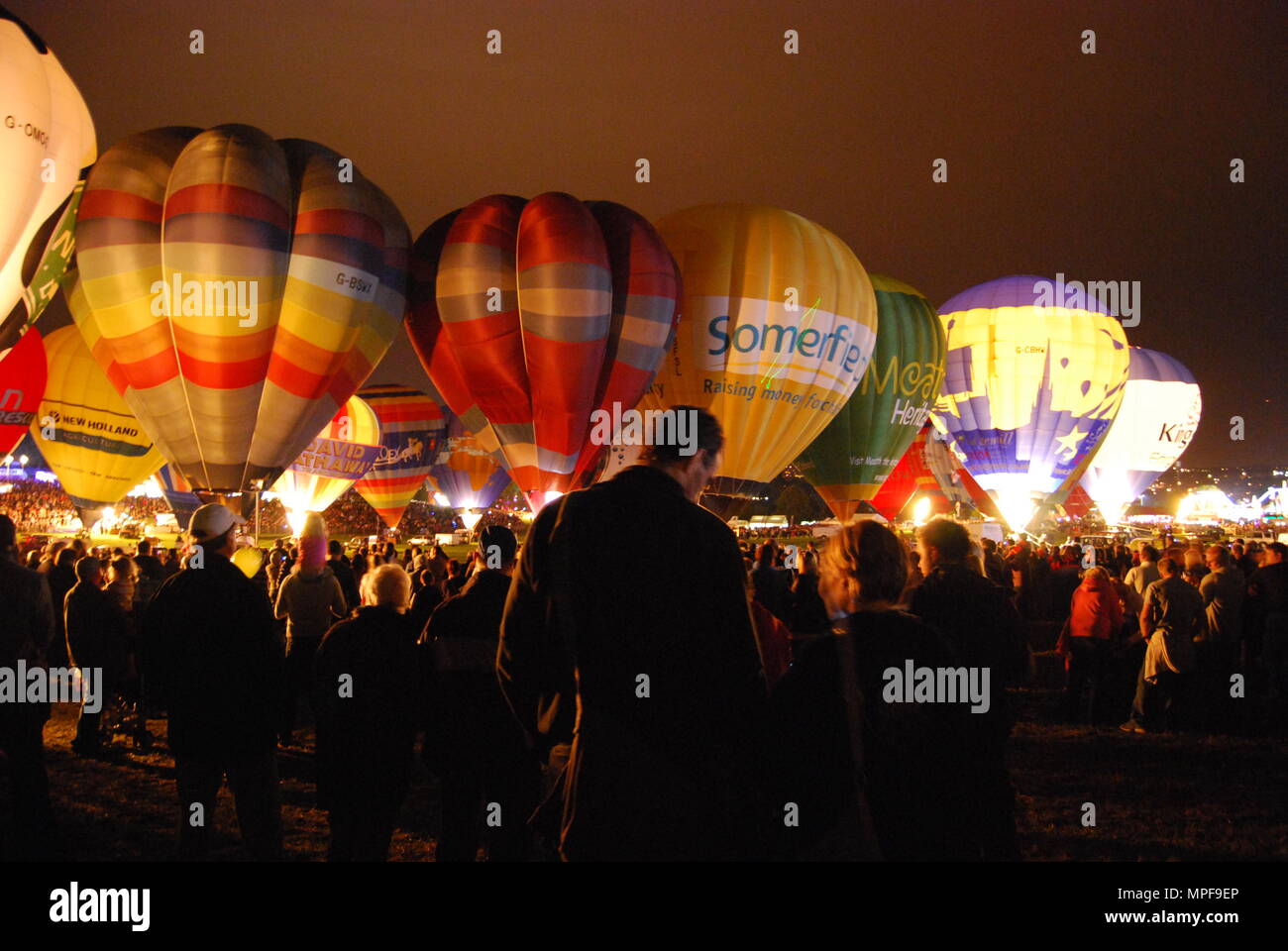 Hot Air Balloon Night Glow High Resolution Stock Photography and Images ...