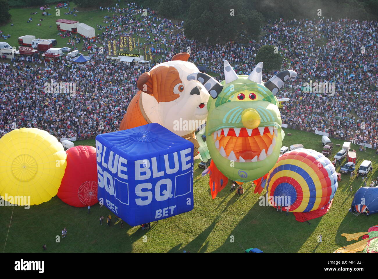 Blue Square Hot Air Balloon Stock Photo - Alamy