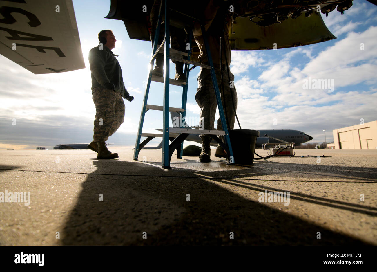 New Jersey Air National Guard Airmen from the 108th Wing troubleshoot ...