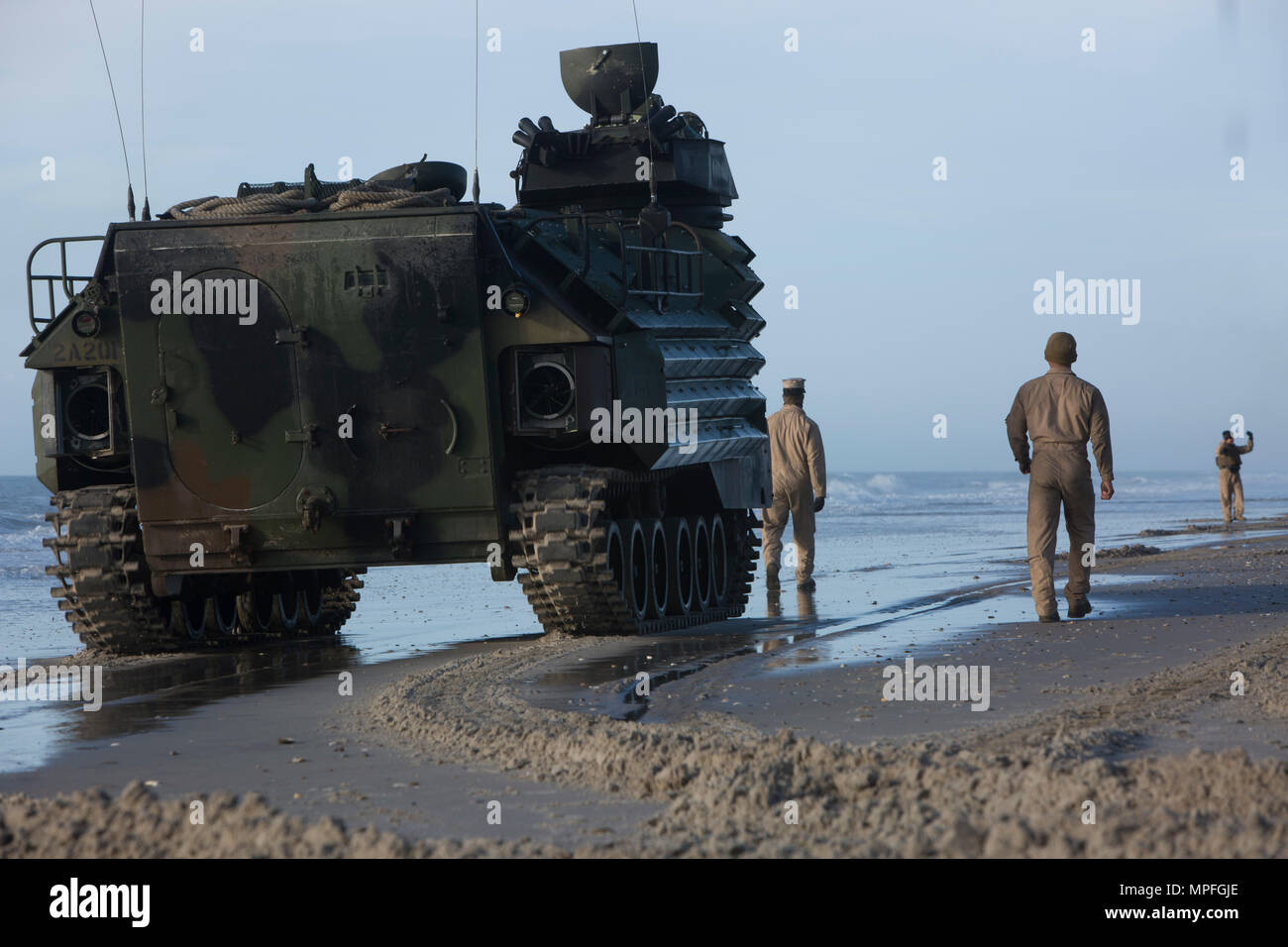 U.S. Marines with 2nd Platoon, Alpha Company, 2nd Assault Amphibian ...