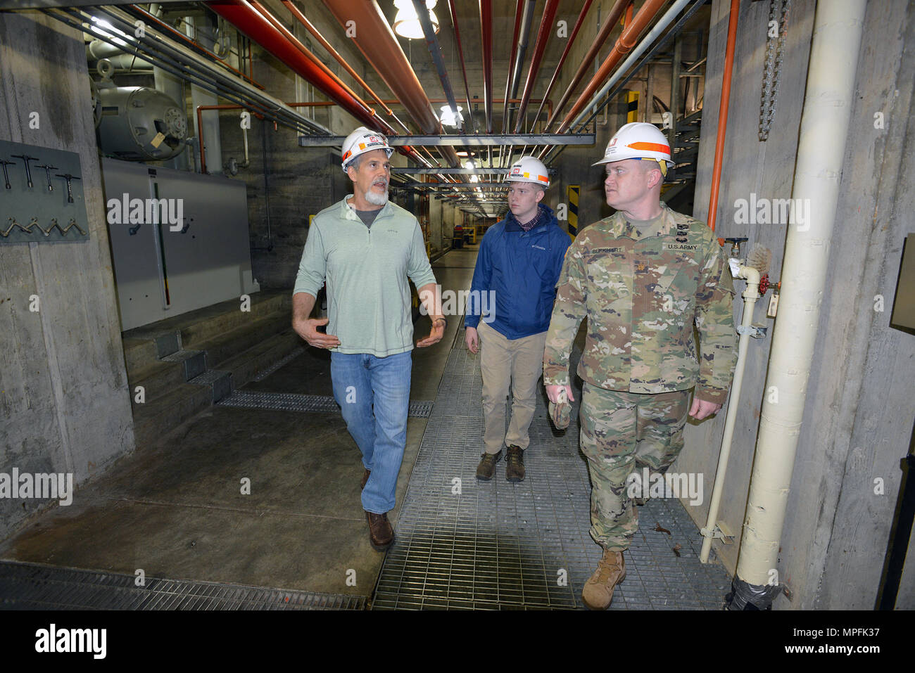 Joseph Conatser, superintendent at the Old Hickory Power Plant (left ...