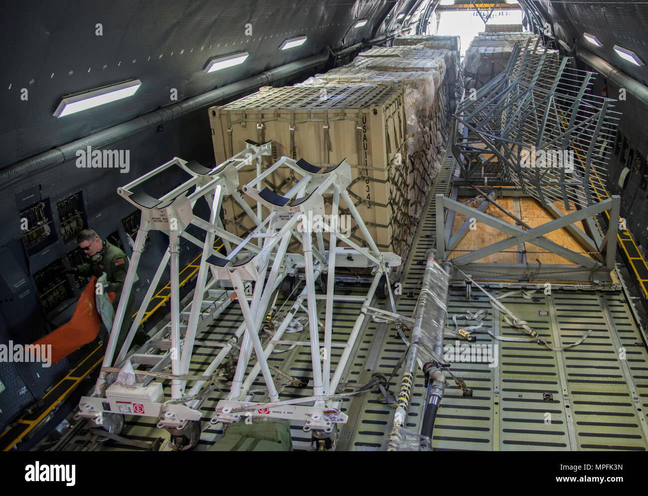 Larson 70 hi-res stock photography and images - Alamy