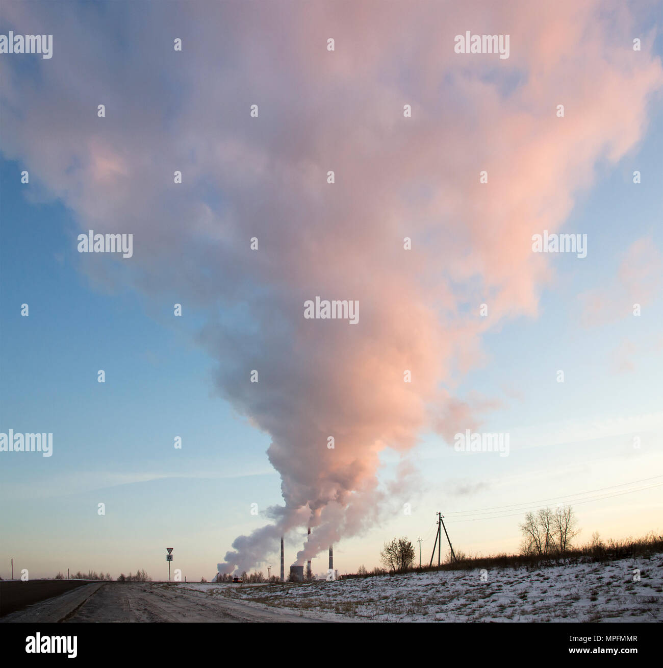 Wispy steam hi-res stock photography and images - Alamy