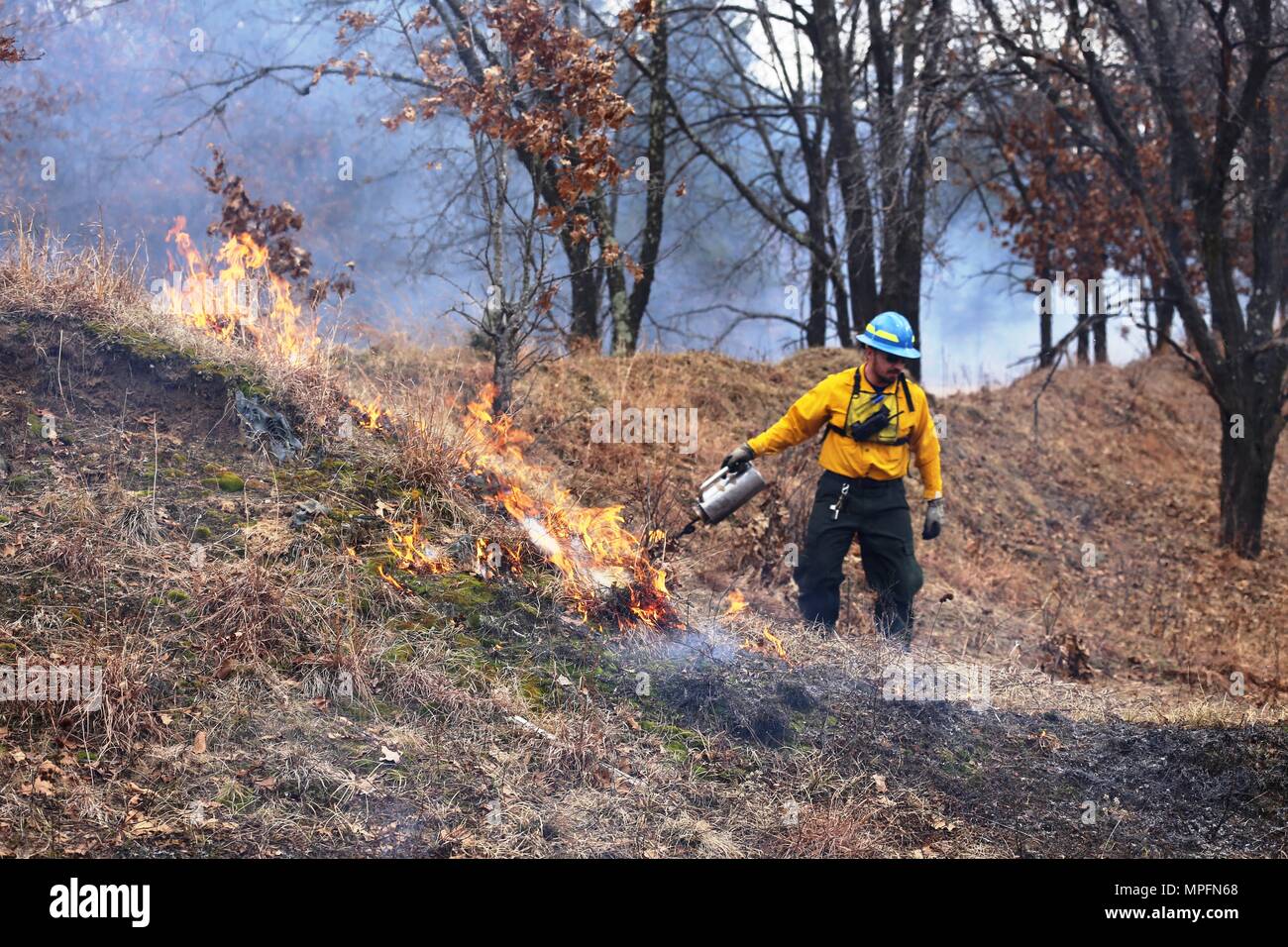 Firefighting fire seasons hi-res stock photography and images - Alamy