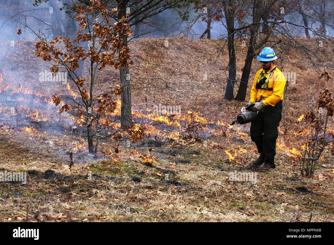 Firefighting fire seasons hi-res stock photography and images - Alamy
