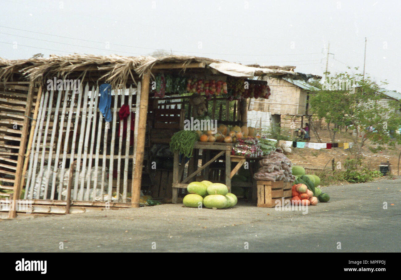 mini market hut Stock Photo - Alamy