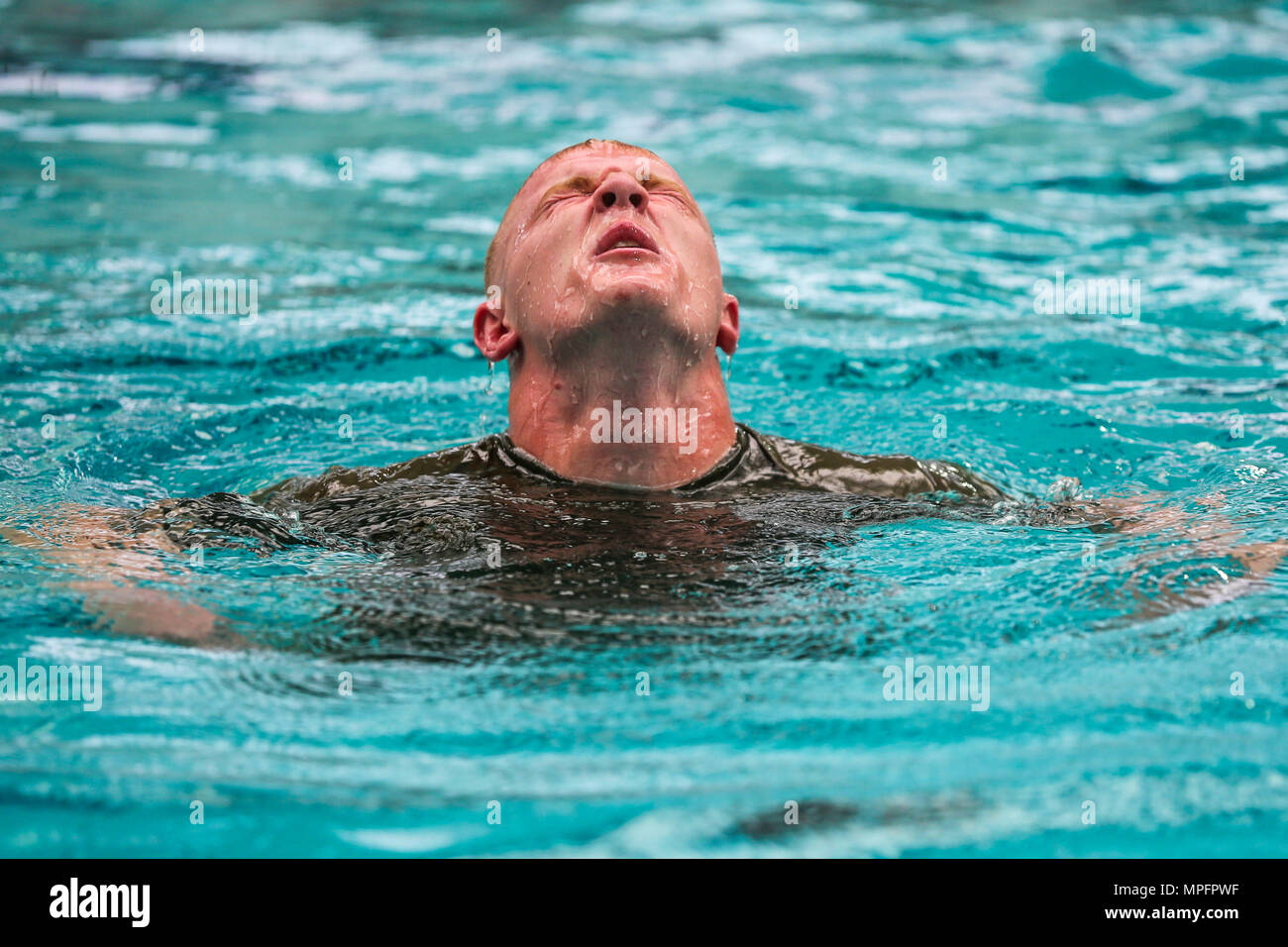 Marine combatant divers course hi-res stock photography and images - Alamy