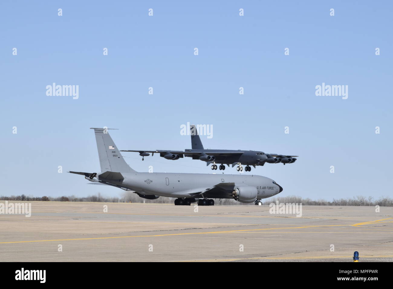 10th flight test squadron hi-res stock photography and images - Alamy
