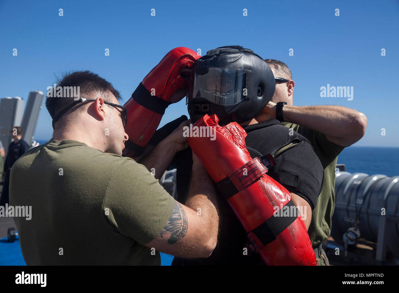 Sgt. Steven J. Eakes, front, and Gunnery Sgt. Arvin L. Manning, rear ...