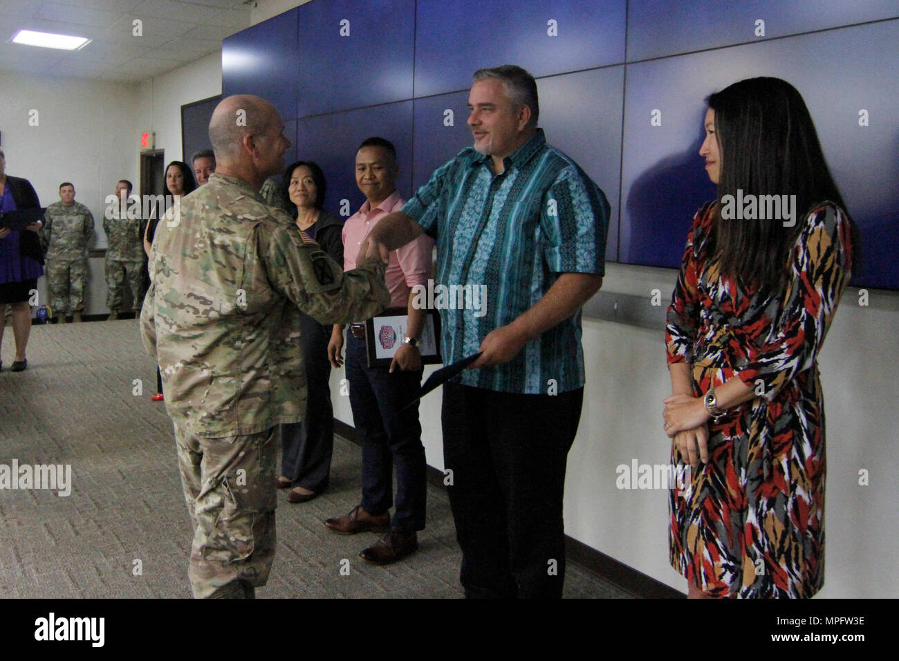 U.S. Army Hawaii presented Civilian of the Quarter Awards and Civilian ...