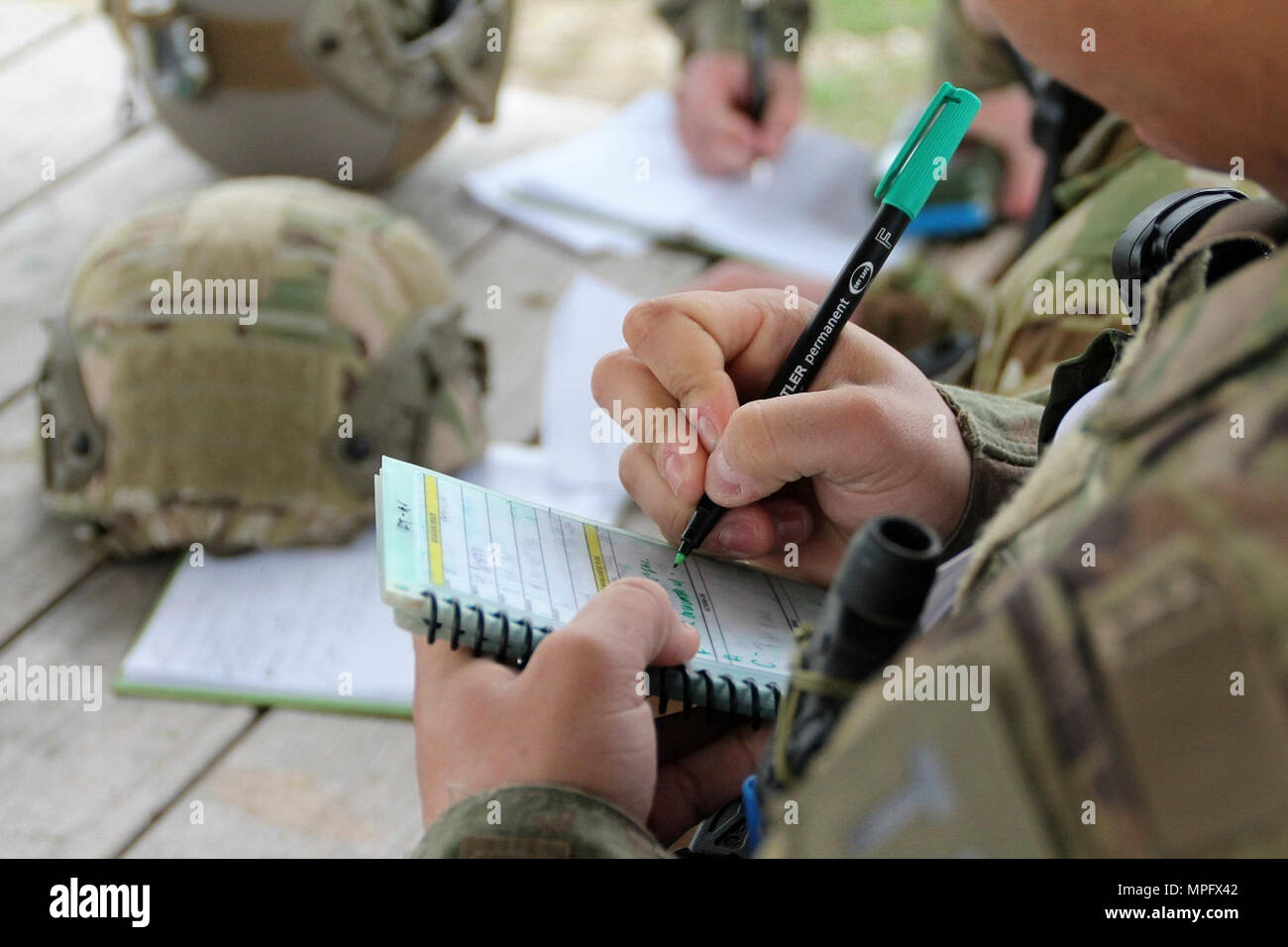 A U.S. Air Force joint terminal attack controller with 2nd ...