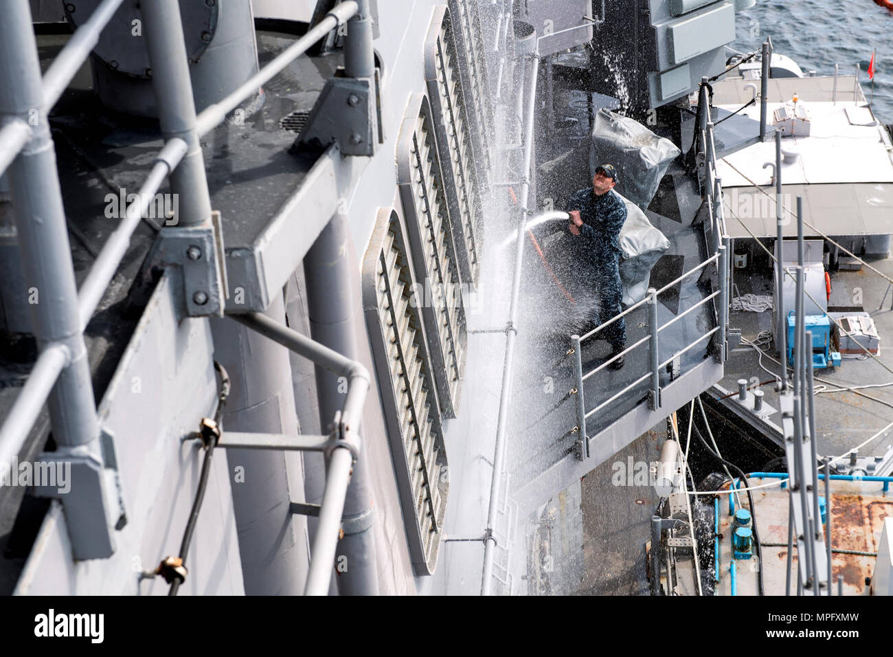 170306-N-FT178-020 SASEBO, Japan (March 6, 2017) Cryptologic Technician ...