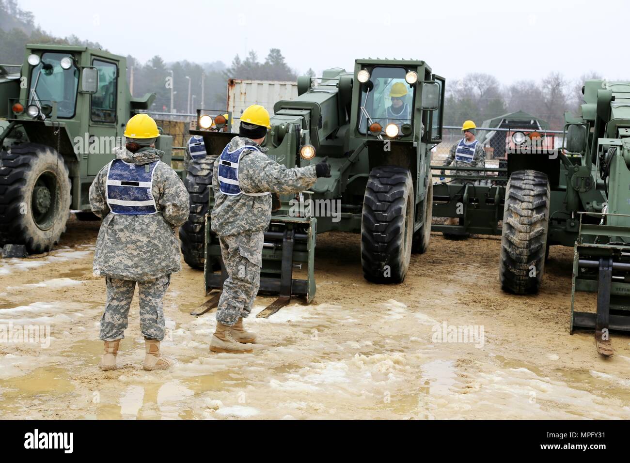 Students with the 13th Battalion, 100th Regiment’s 89B10 Ammunition ...
