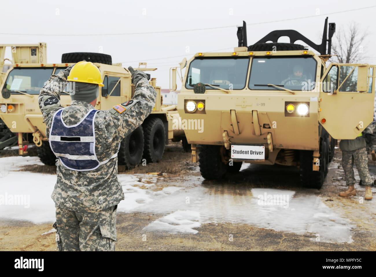 Students with the 13th Battalion, 100th Regiment’s 89B10 Ammunition ...