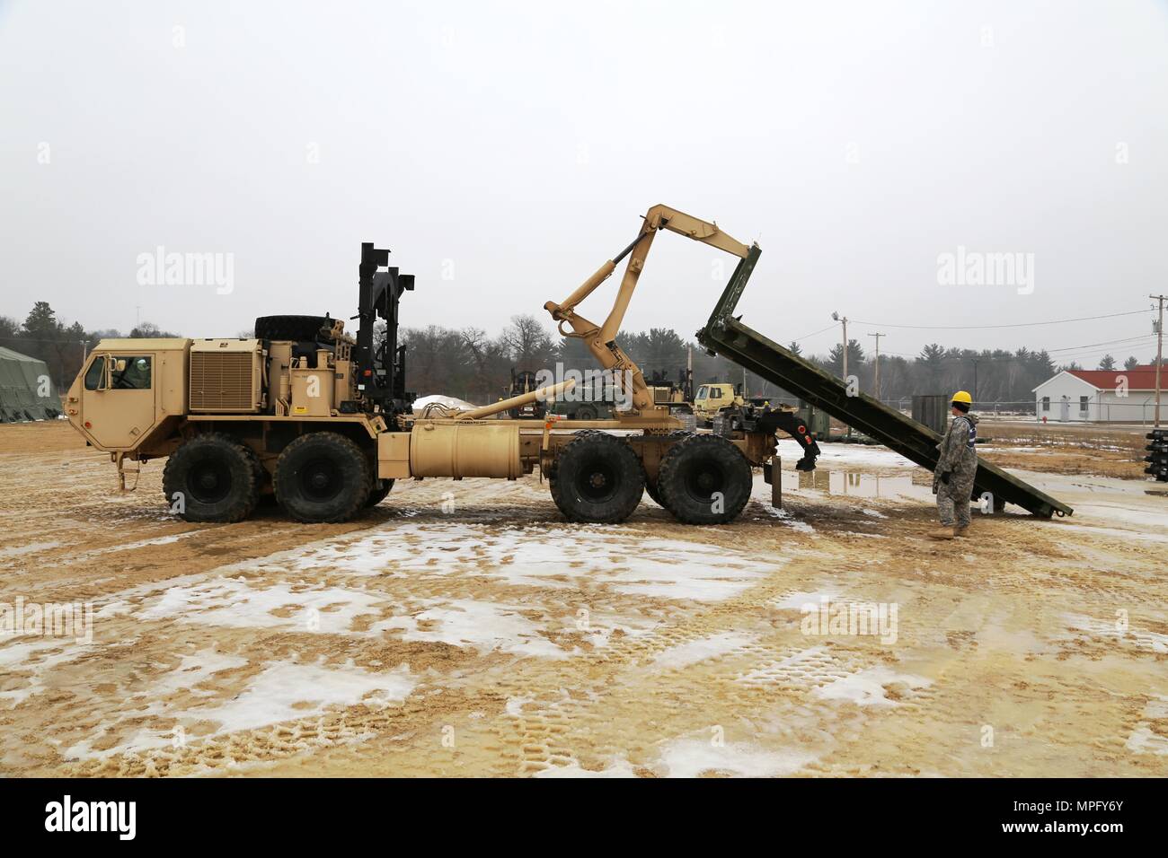 Students with the 13th Battalion, 100th Regiment’s 89B10 Ammunition ...